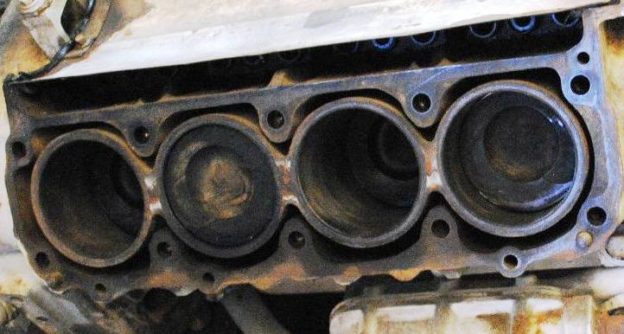 Detroit Diesel 8.2 Liter "Fuel Pincher" V8 Engine ...